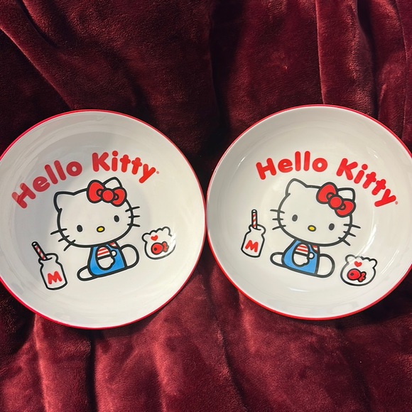 Hello Kitty | Kitchen | New Hello Kitty Bowl Set | Poshmark